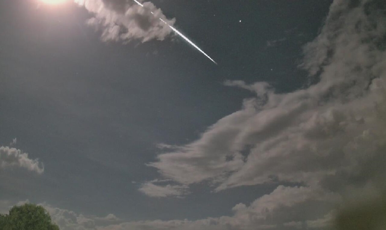 Meteoro cruza o céu do Paraná e Santa Catarina , veja o vídeo exclusivo! - Clima ao Vivo